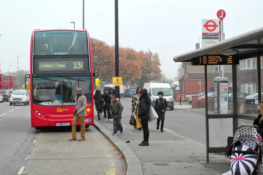 Top 10 Canterbury to London Bus: Luxurious Amenities